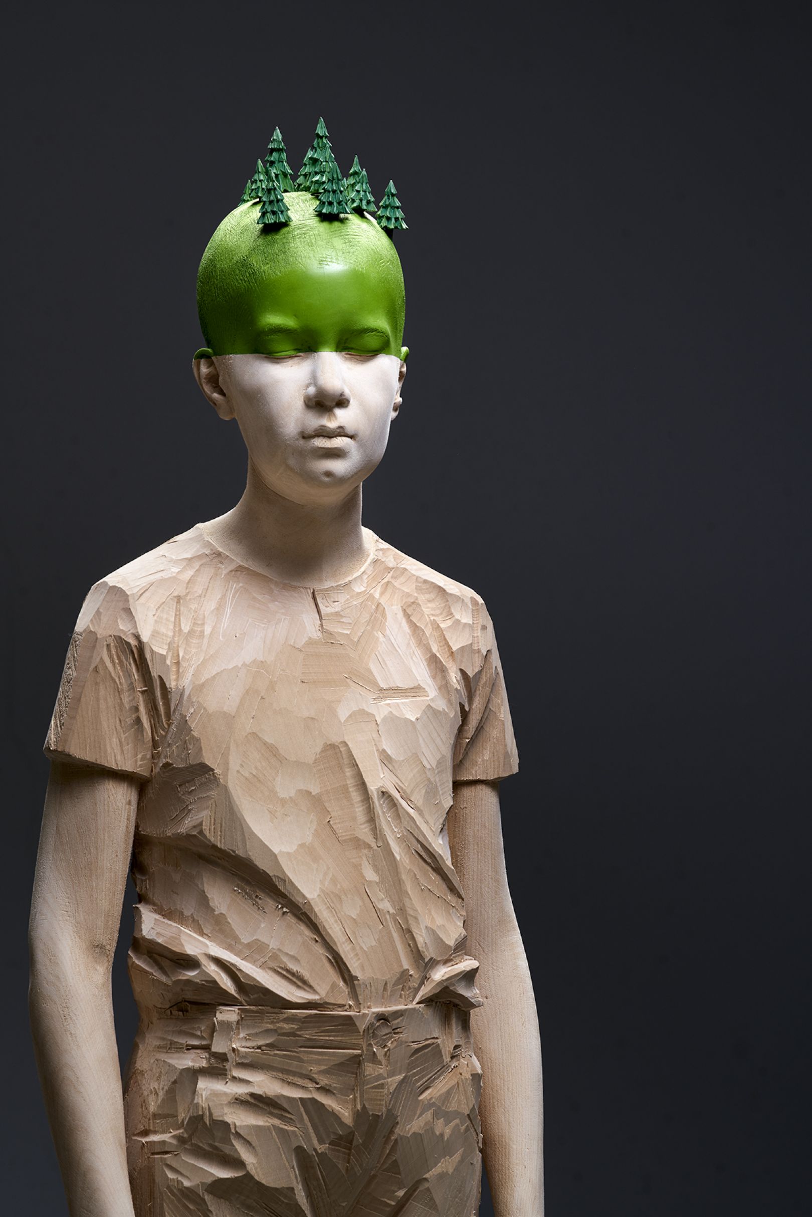Wooden Wonders: The surreal sculptures of Willy Verginer | Creative Boom