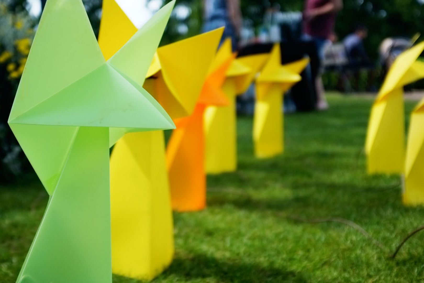 Roborigami: Giant origami robots transform public spaces into playful ...