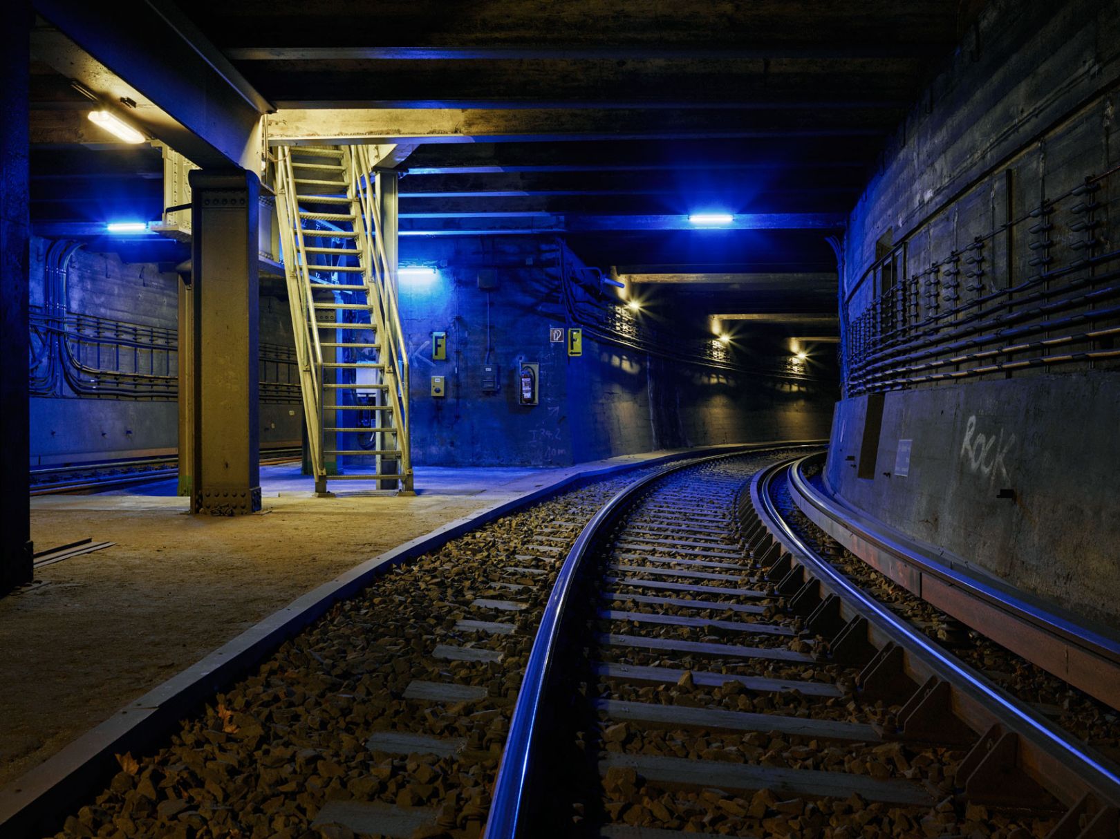 Underground Landscapes: Fascinating photographs of subway tunnels ...