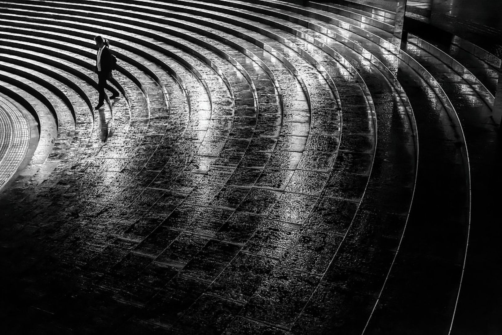Dramatic, minimalist street photography that captures the quieter side ...