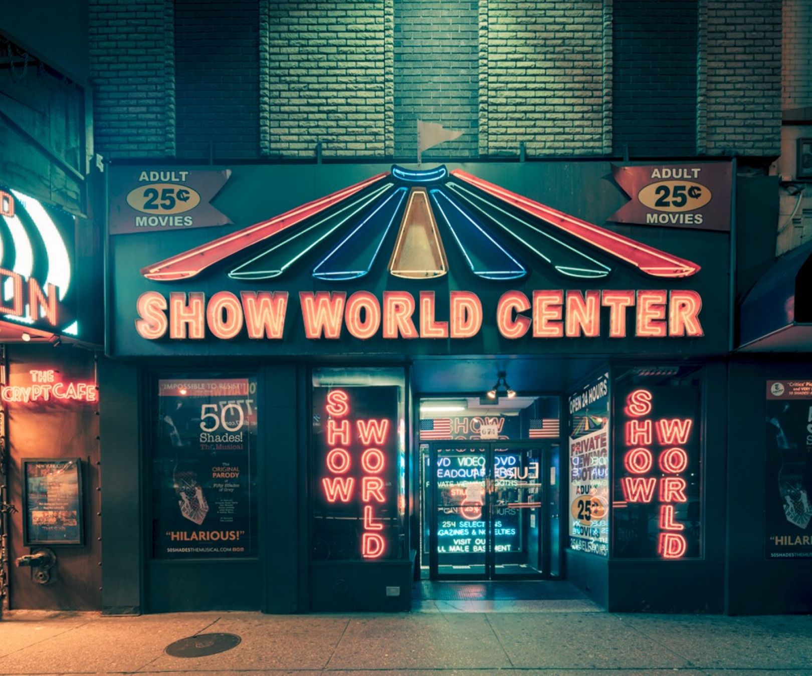 Light On: Photographer Franck Bohbot captures the fascinating side of ...