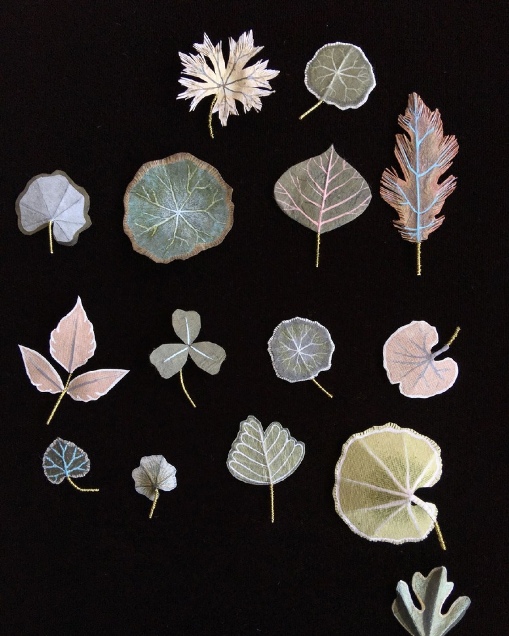 Botanical Sculptures: Delicate flowers and leaves made out of paper by ...