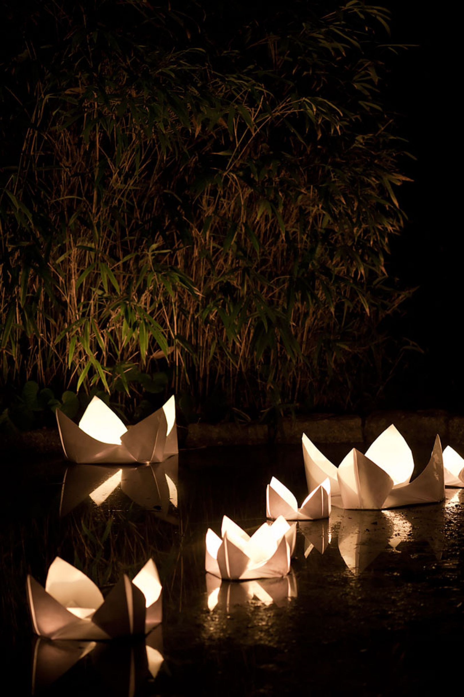 Roborigami: Giant origami robots transform public spaces into playful ...