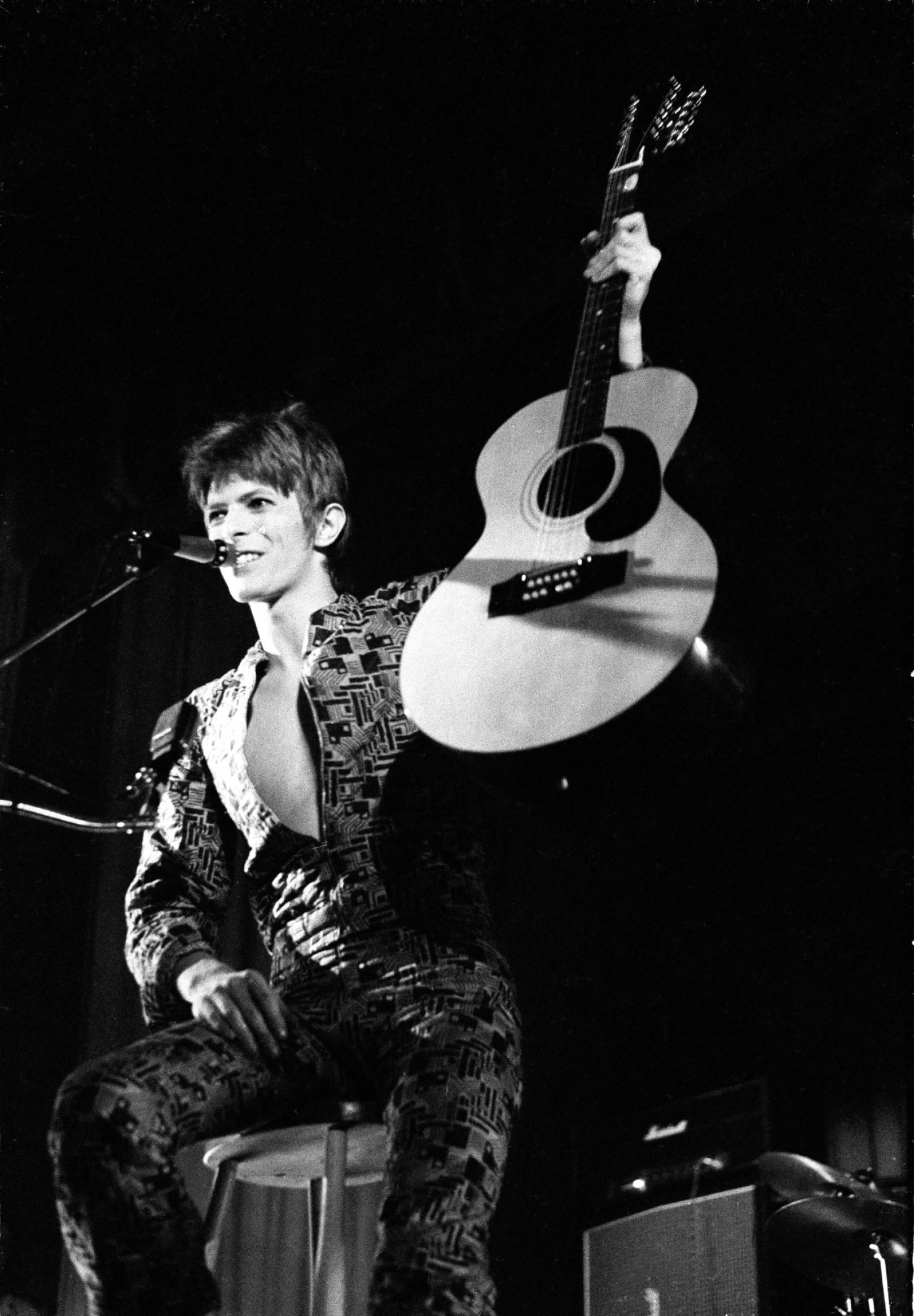 World's first David Bowie sculpture to be unveiled in Aylesbury ...