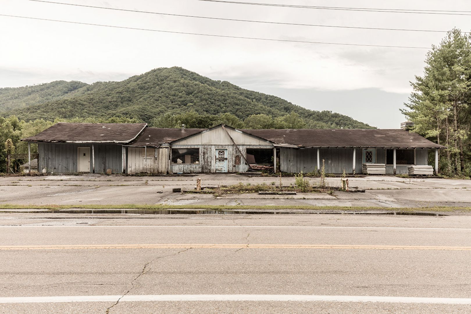 Photographer documents the back roads of America from Washington to ...