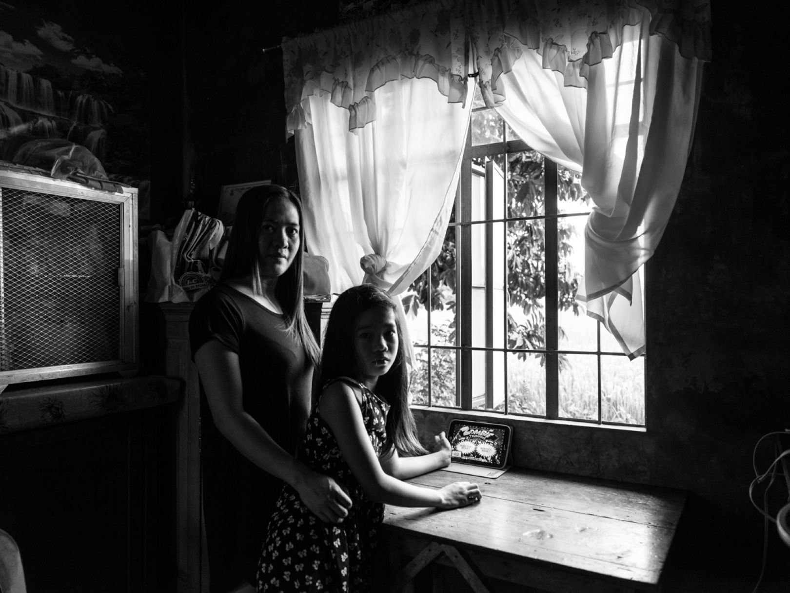 Photographs that shed light on the millions of female migrants kept out ...