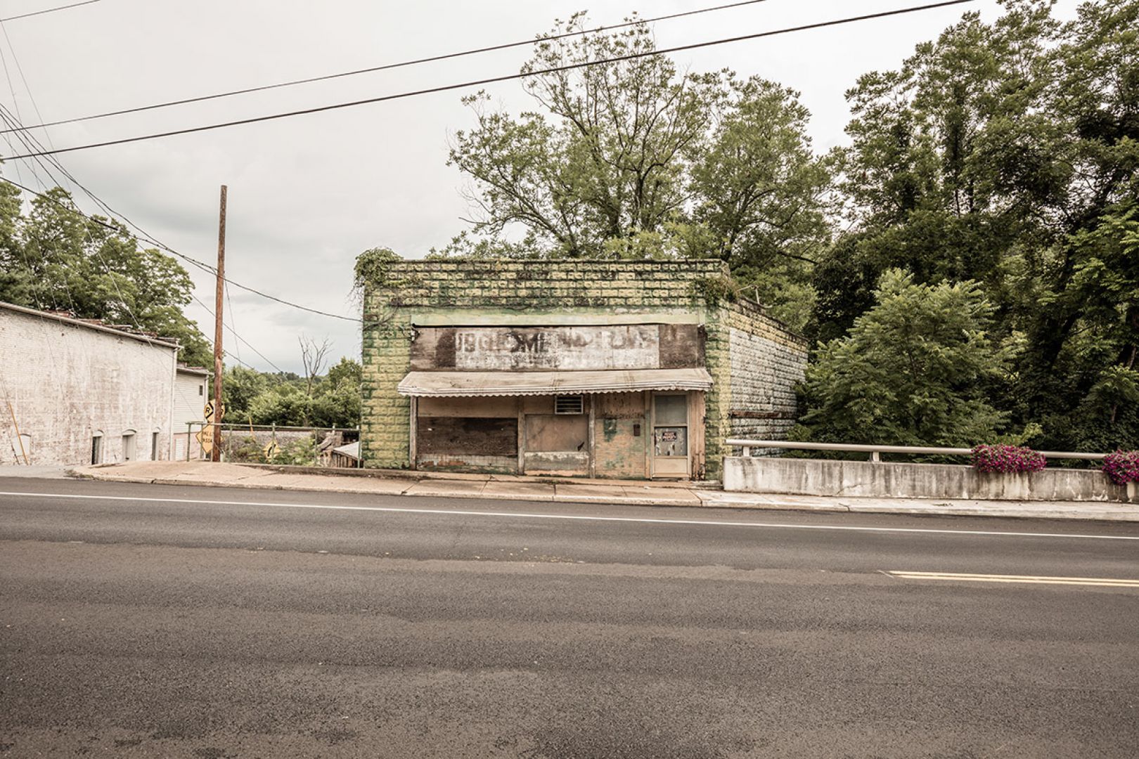 Photographer documents the back roads of America from Washington to ...