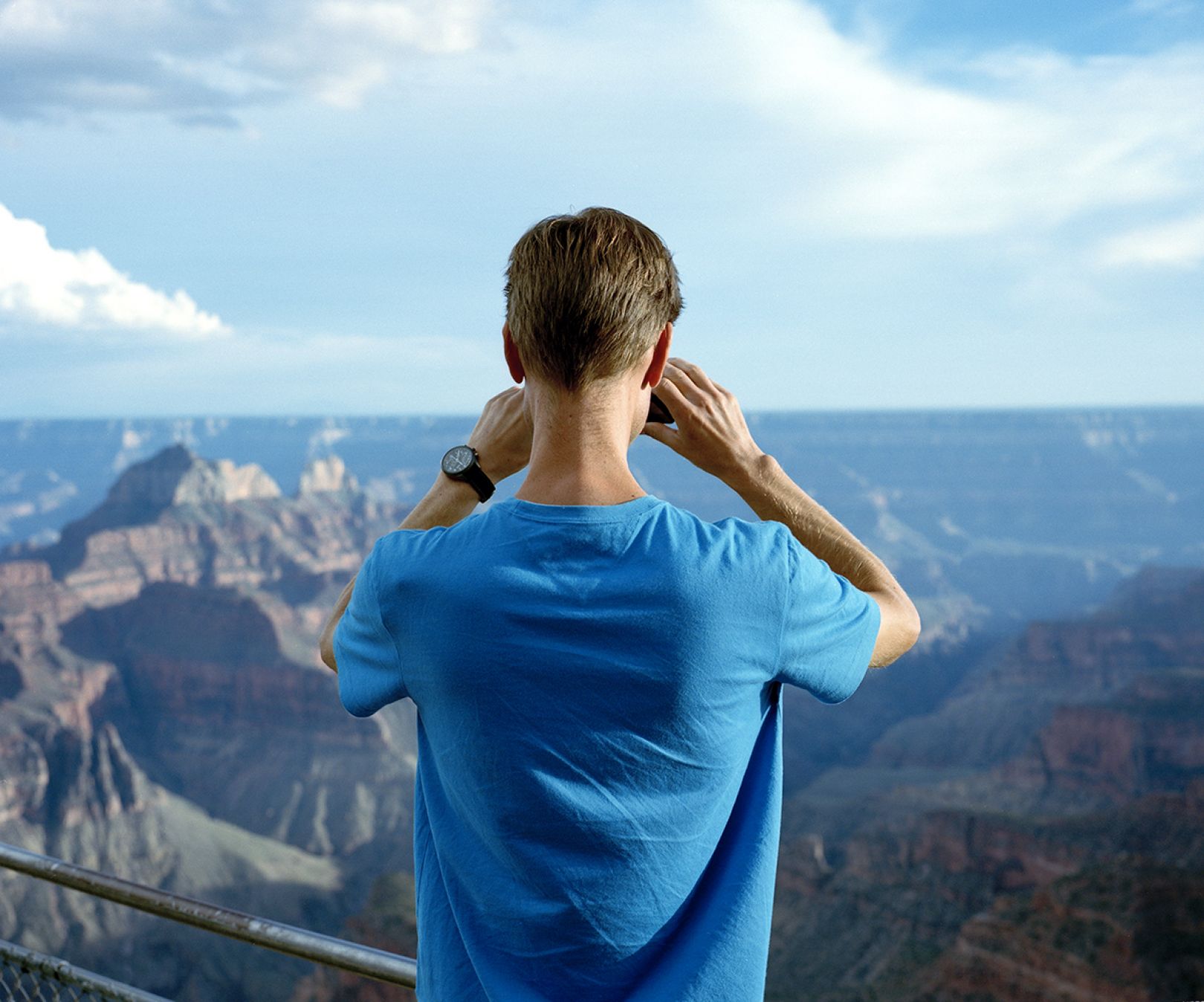 Kent Andreasen documents life through a lens, turning the ordinary into ...