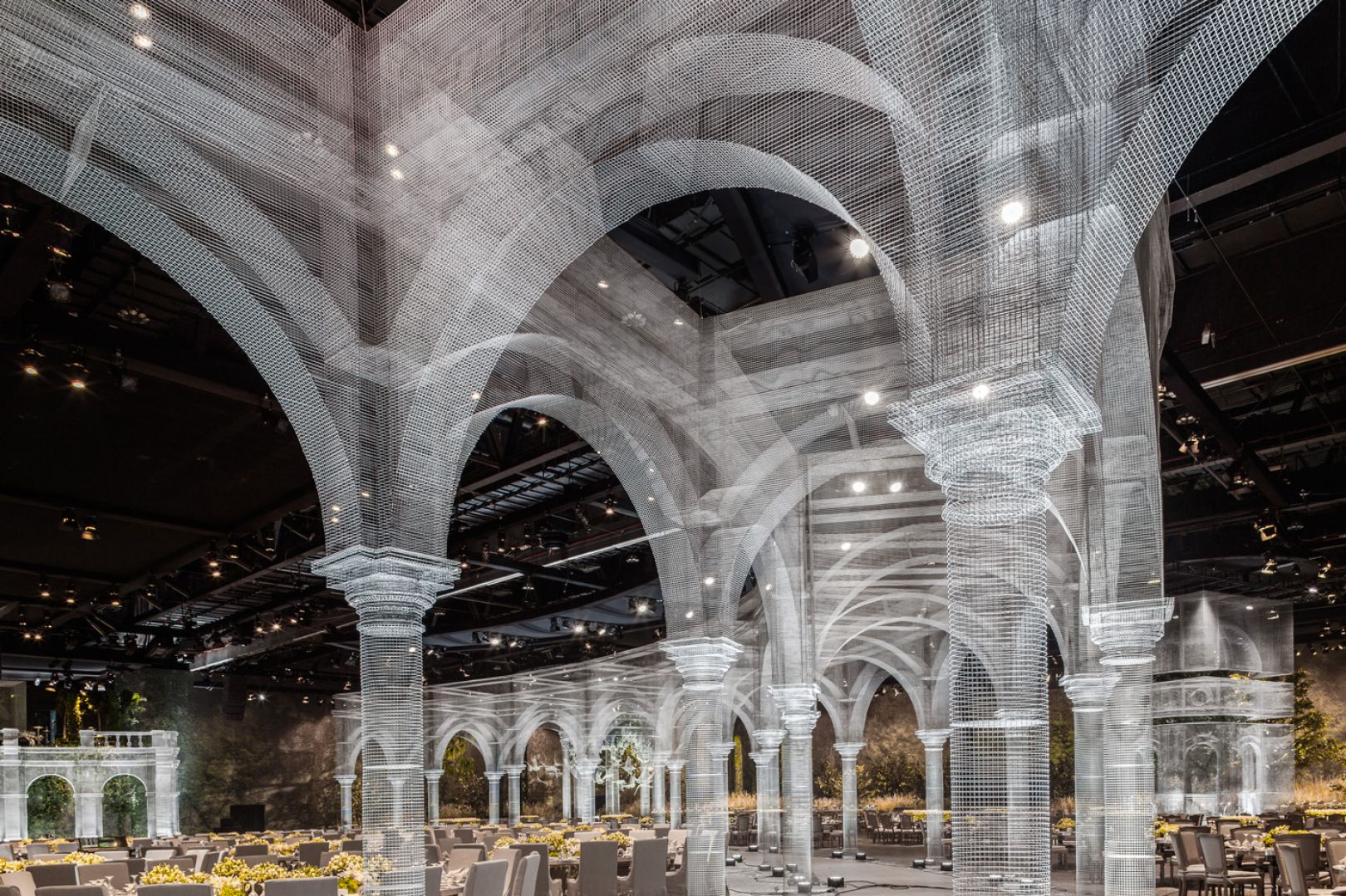 Edoardo Tresoldi's colossal Renaissance architecture painstakingly ...