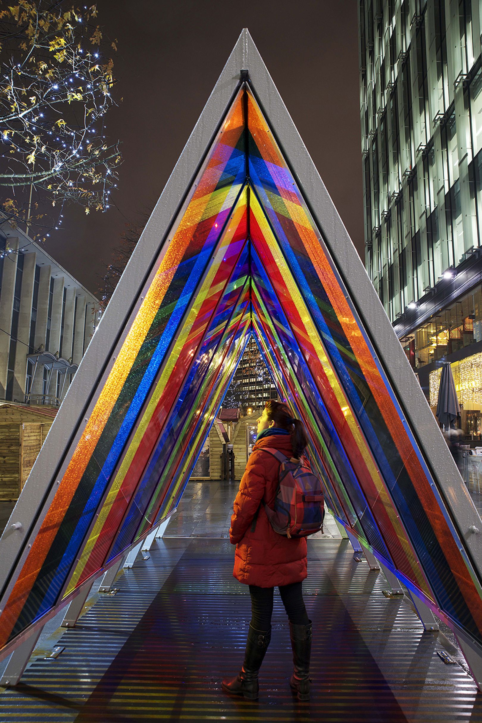 Artist creates walk-through triangular prism to offer a spectrum of ...