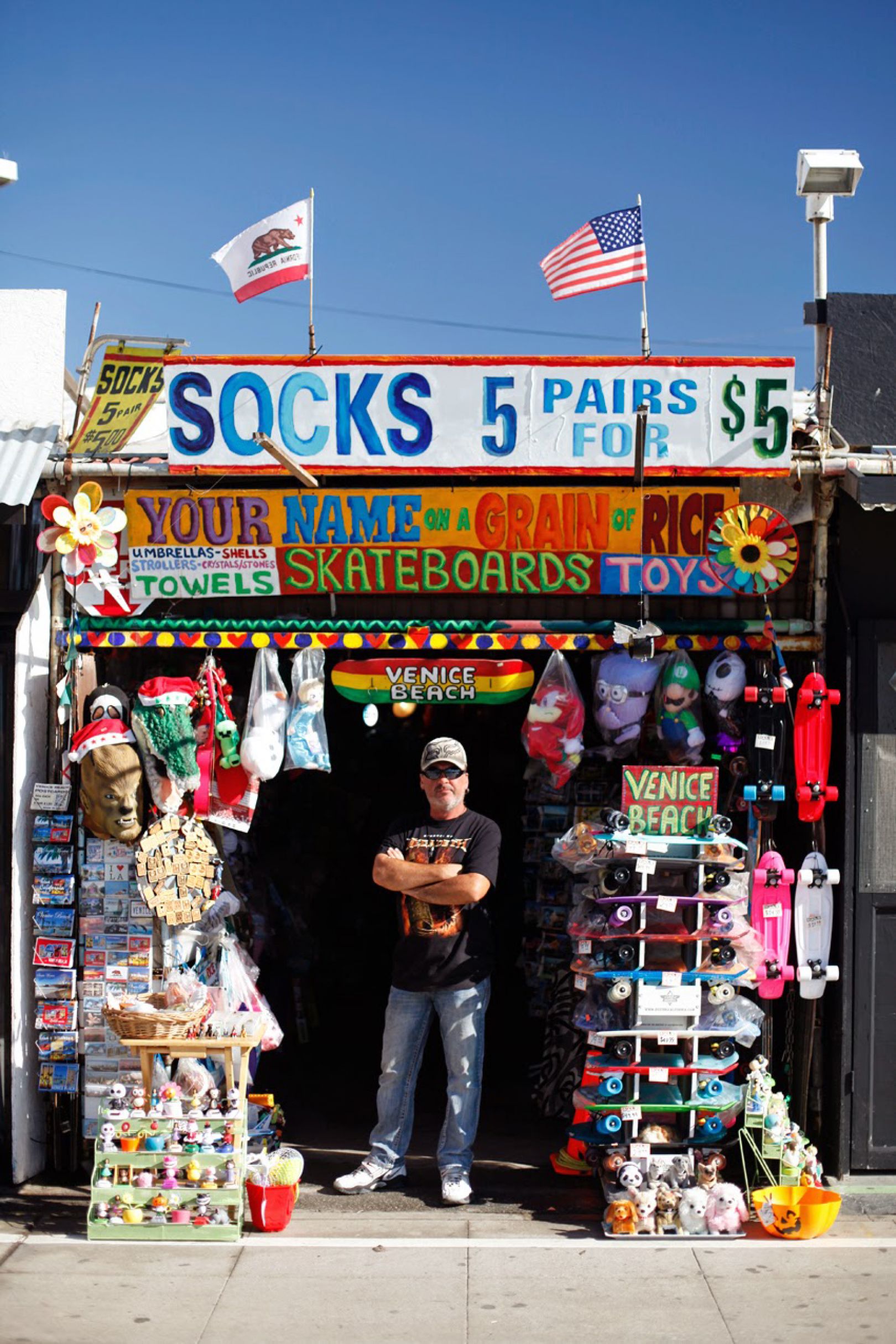 Sale Stalls: Photographer documents how street stalls differ across the ...