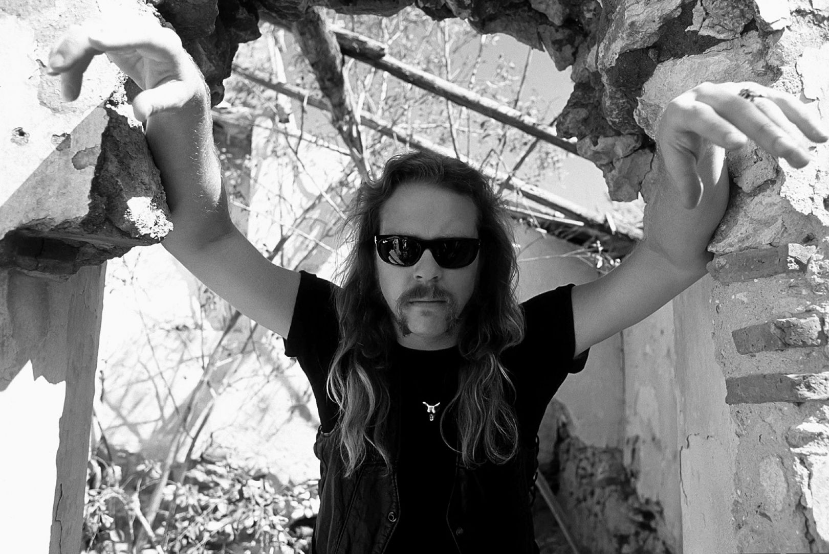 Ross Halfin's images show the realities of being in Metallica at the ...