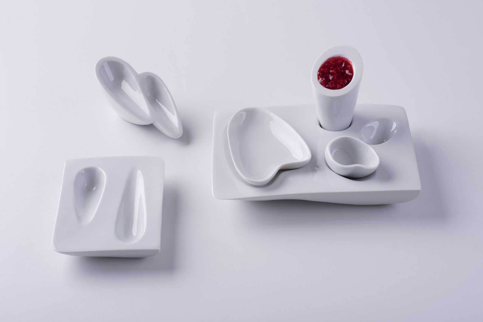 Art Food: A retrospective of ceramic design that enlivens the ...