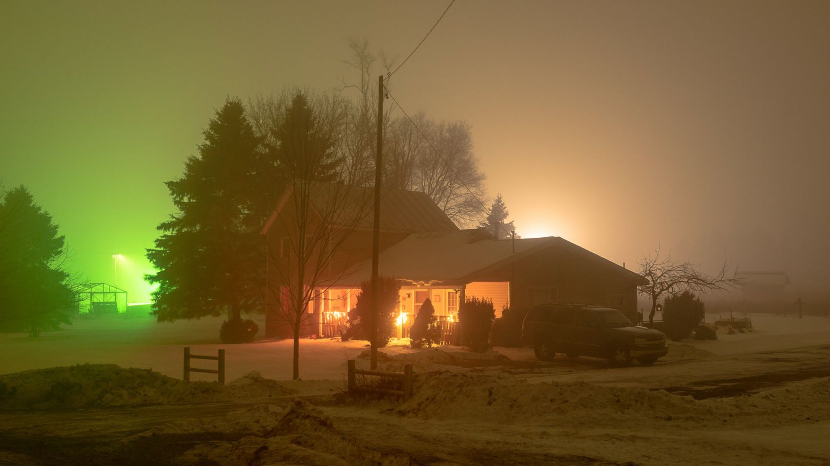 Cinematic photographs of America's rural Midwest at night look like ...