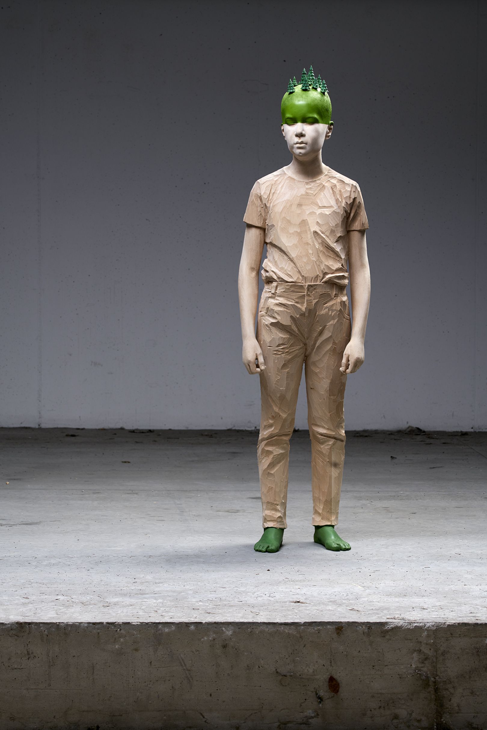 Wooden Wonders: The surreal sculptures of Willy Verginer | Creative Boom
