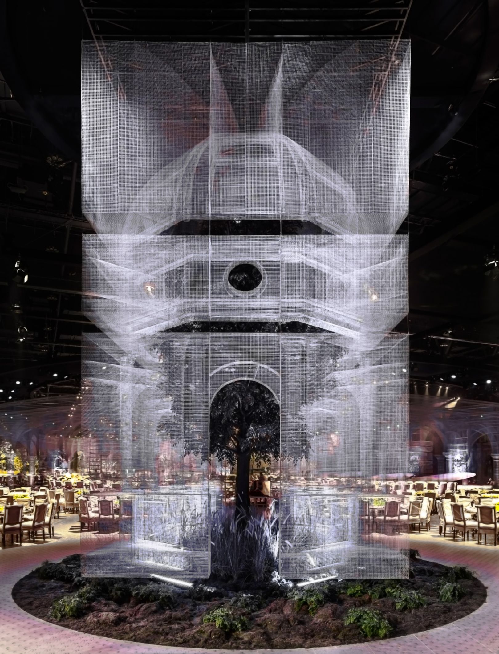 Edoardo Tresoldi's colossal Renaissance architecture painstakingly ...
