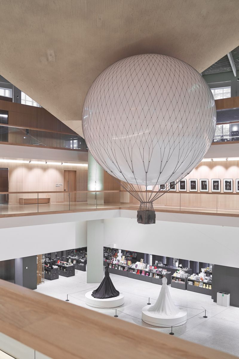 Mind-powered airship takes flight in the Design Museum's atrium for ...