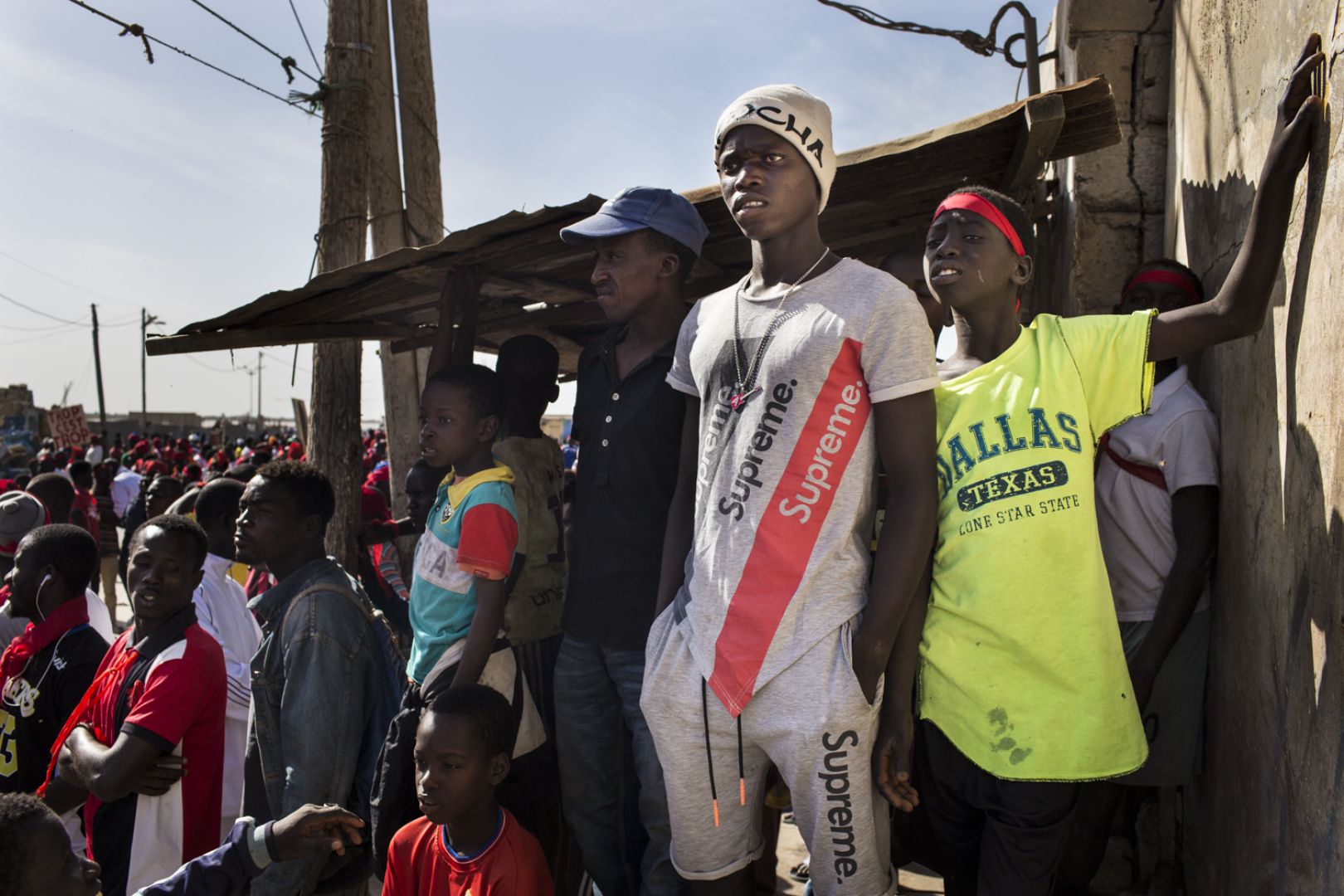 Nick Kozak's sensitive photographs of an overcrowded African community ...