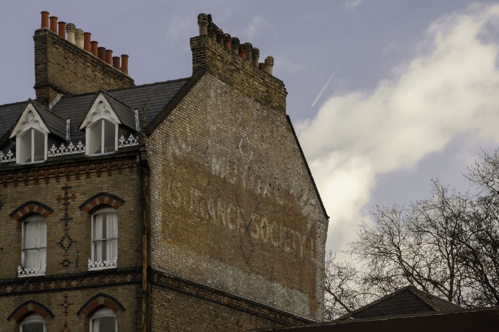 Ghost Signs: Photographs that capture Britain's fading brick ads before ...