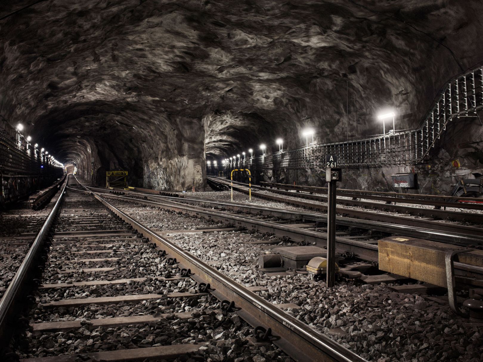Underground Landscapes: Fascinating photographs of subway tunnels ...