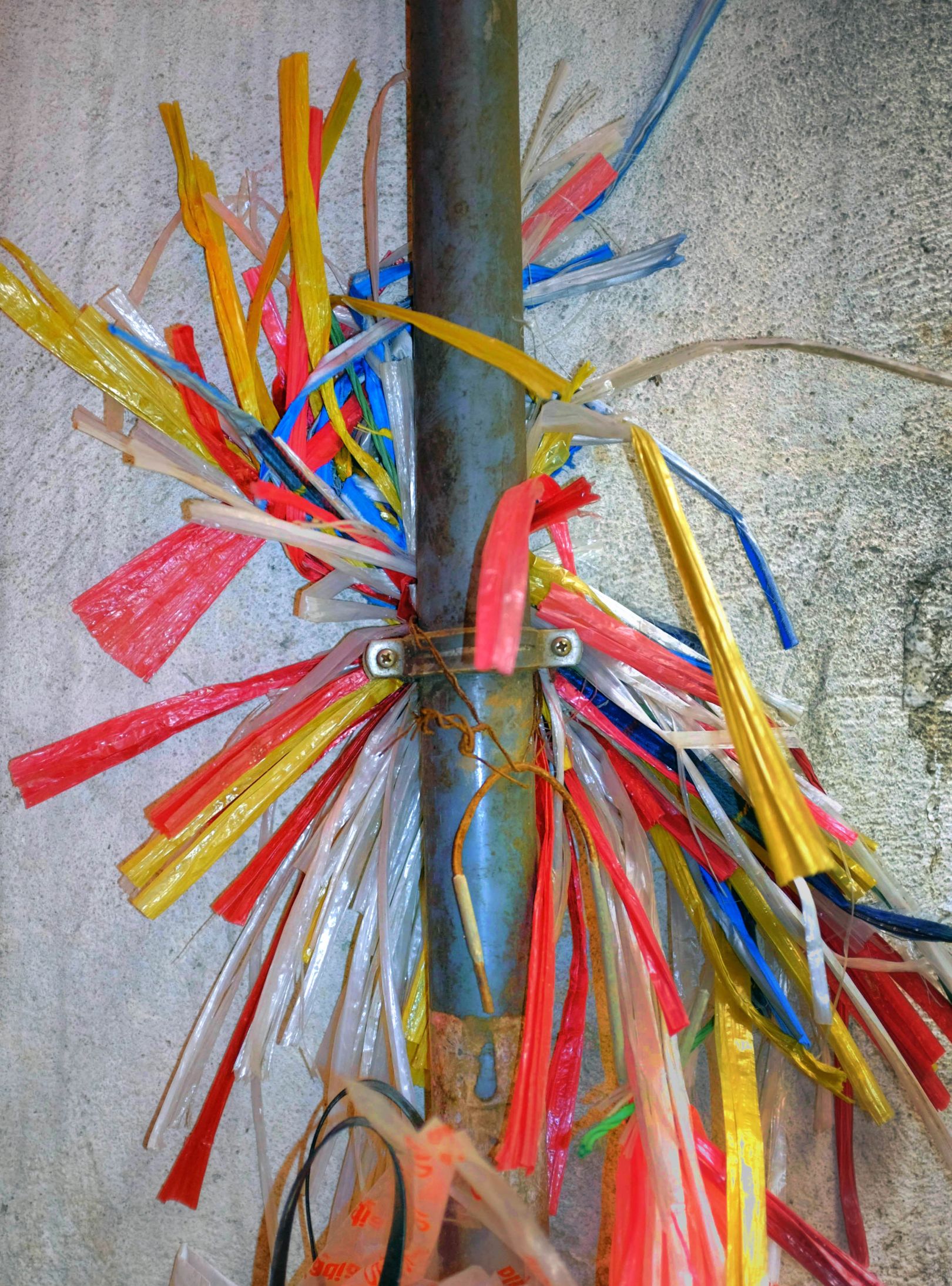 Scavenger Lanes: Photographer captures the back alleys of Hong Kong ...