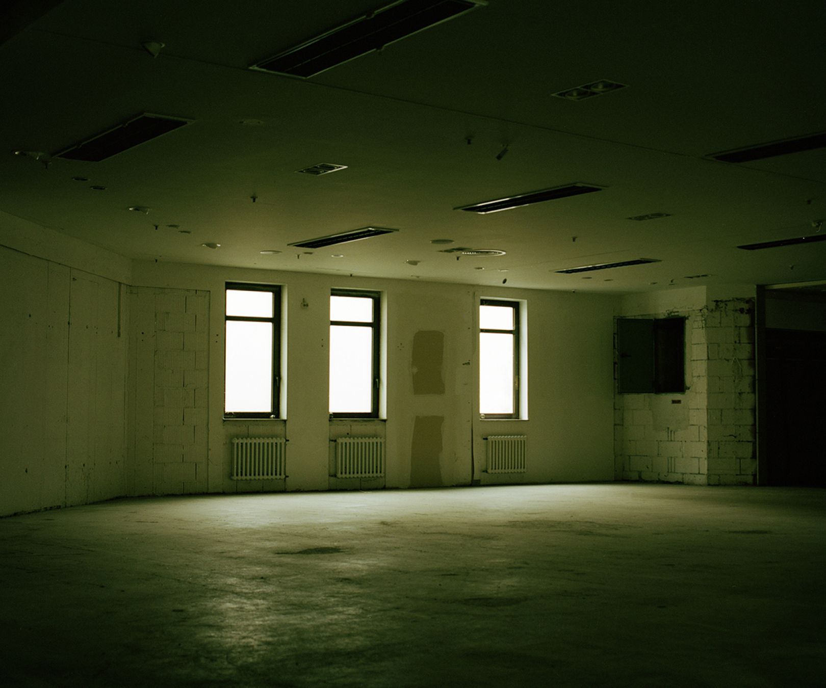 Kent Andreasen documents life through a lens, turning the ordinary into ...