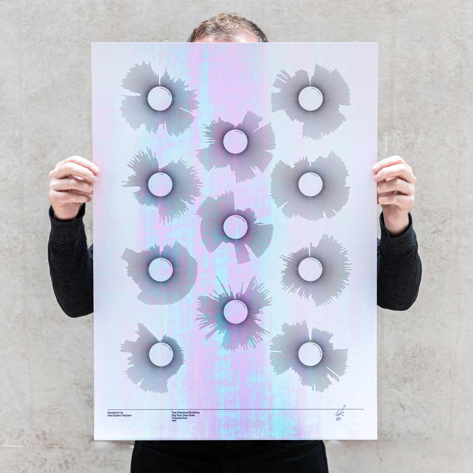 Holographic soundwave artworks that visualise classic dance music ...