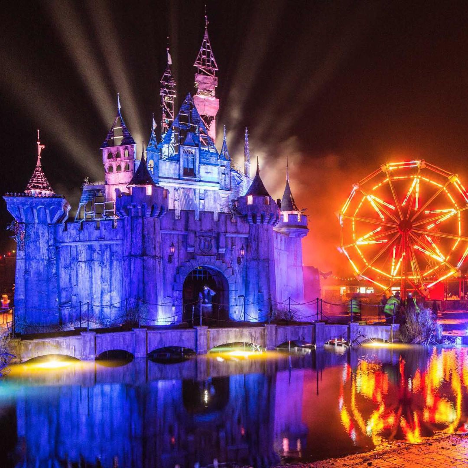 Banksy's Dismaland: A first peek inside the artist's biggest exhibition ...