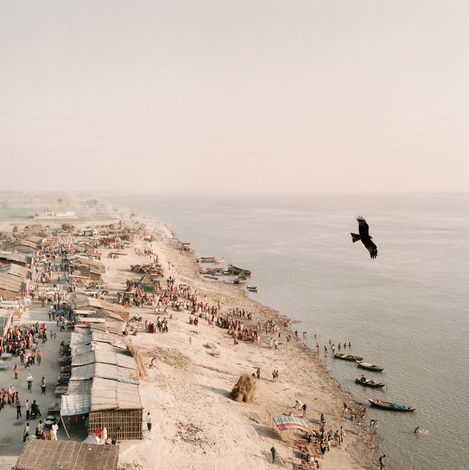 A 10-year photographic journey along the Ganges that shows the effects ...