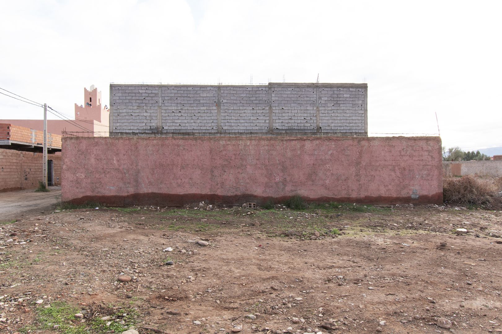 Stuart Allen's beautiful, minimalist photographs of lone buildings in ...