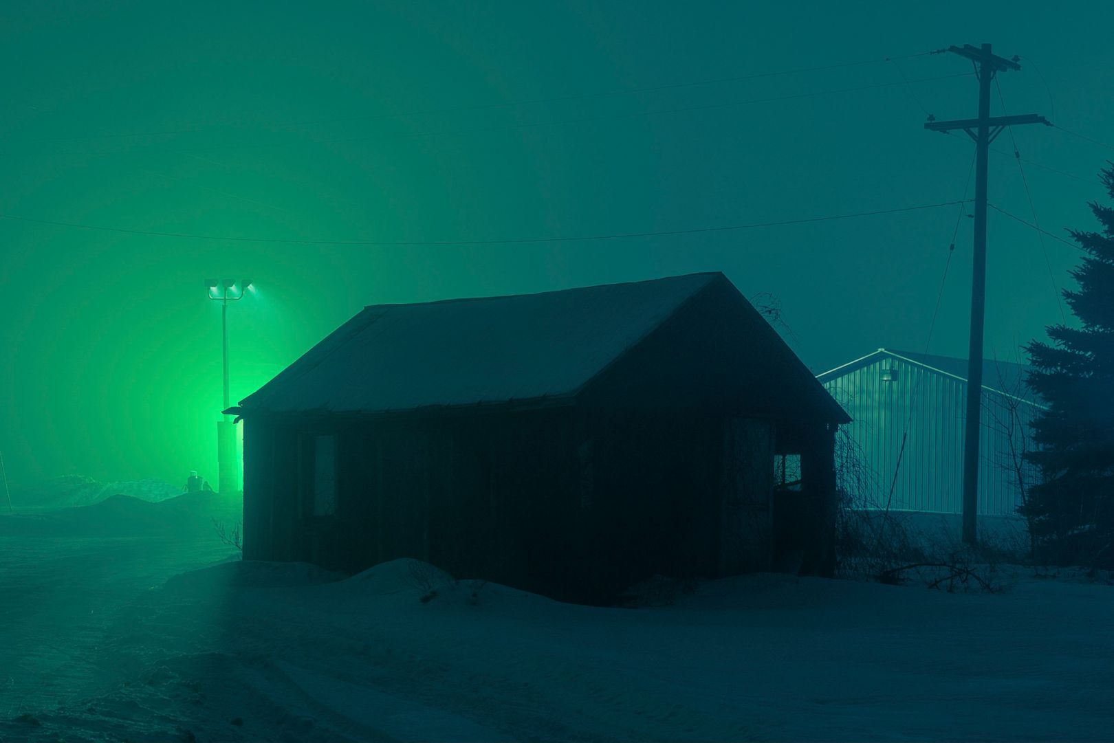 Cinematic photographs of America's rural Midwest at night look like ...