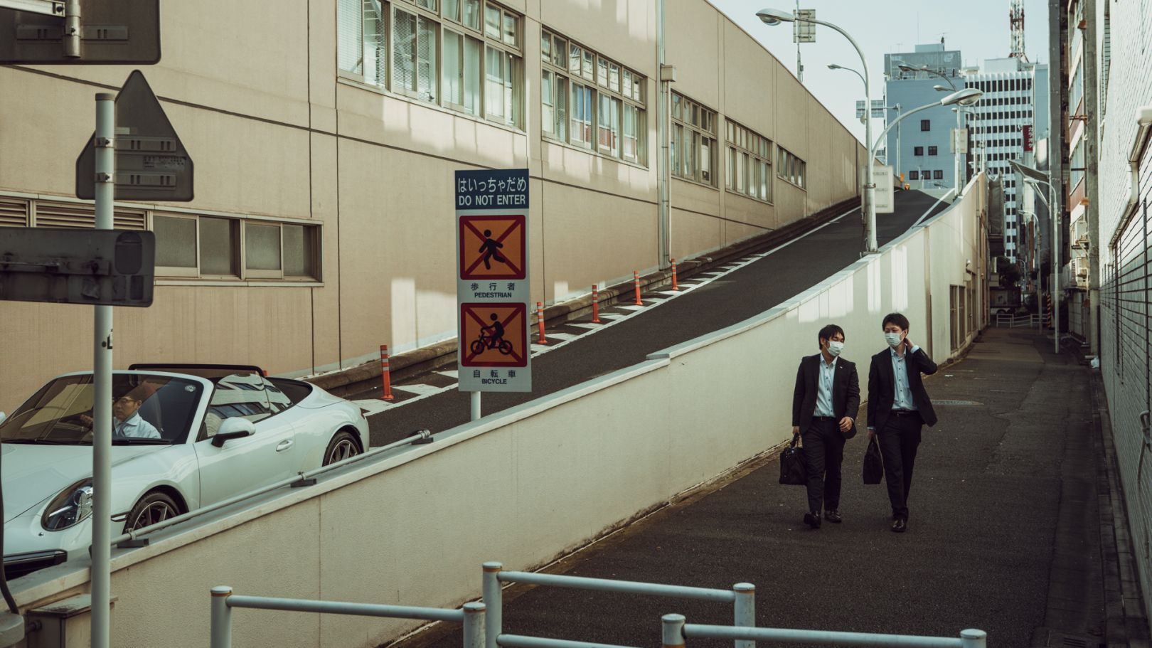Cinematic Tokyo: Colourful images of Japan that merge old traditions ...