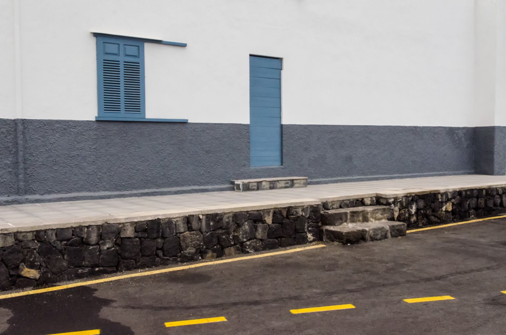 Luca Arena finds beauty in the deserted landscapes and uniform ...