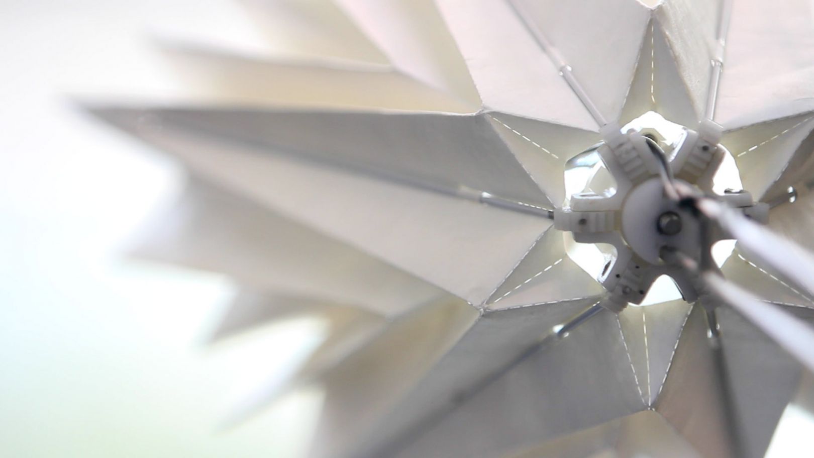 Mesmerising kinetic sculpture that mimics the movement of a flock of ...