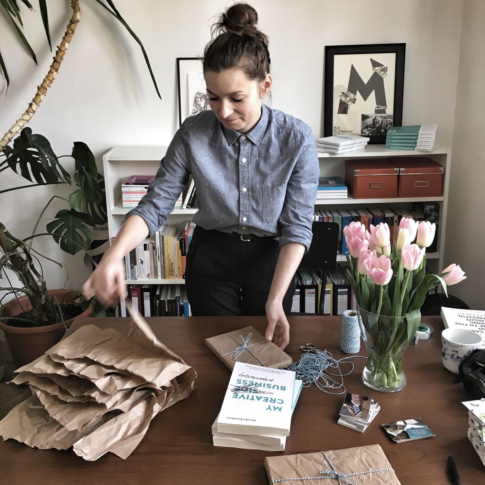 An intriguing peek inside Monika Kanokova's home office and mobile work ...